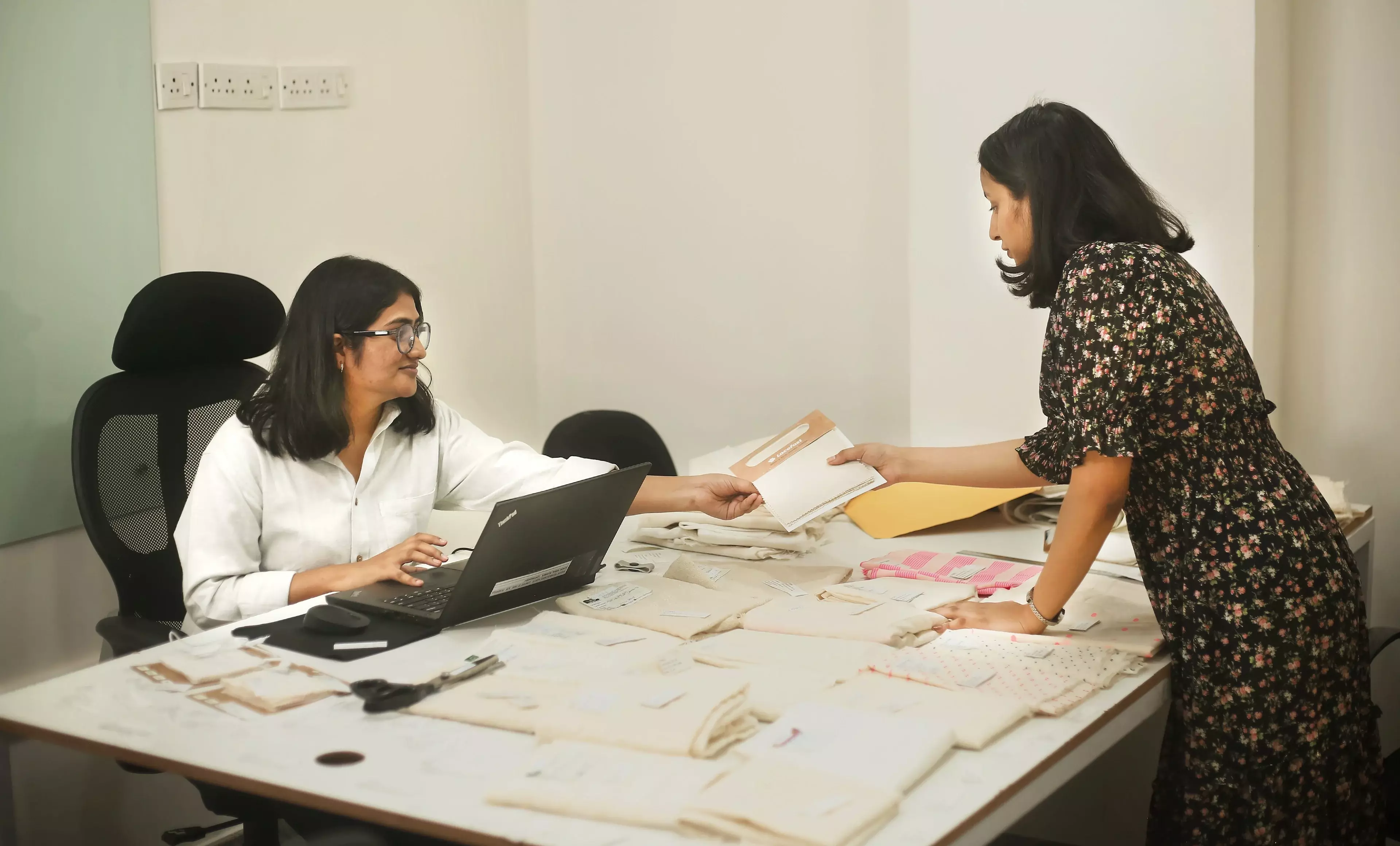 Locofast: Cloud Textile Factory